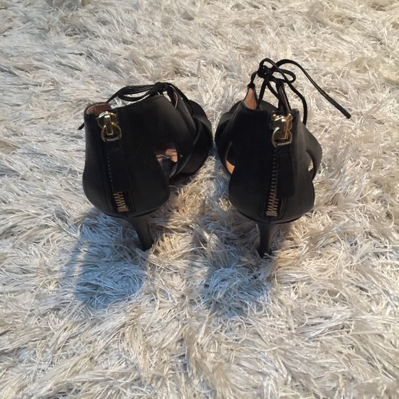 H&M | Shoes | H Mbeautiful Black Heelspractically New Shoes | Poshmark
